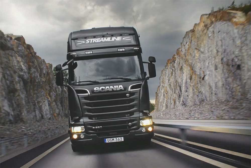 Scania R 520 V8 Streamline “Crown Edition”