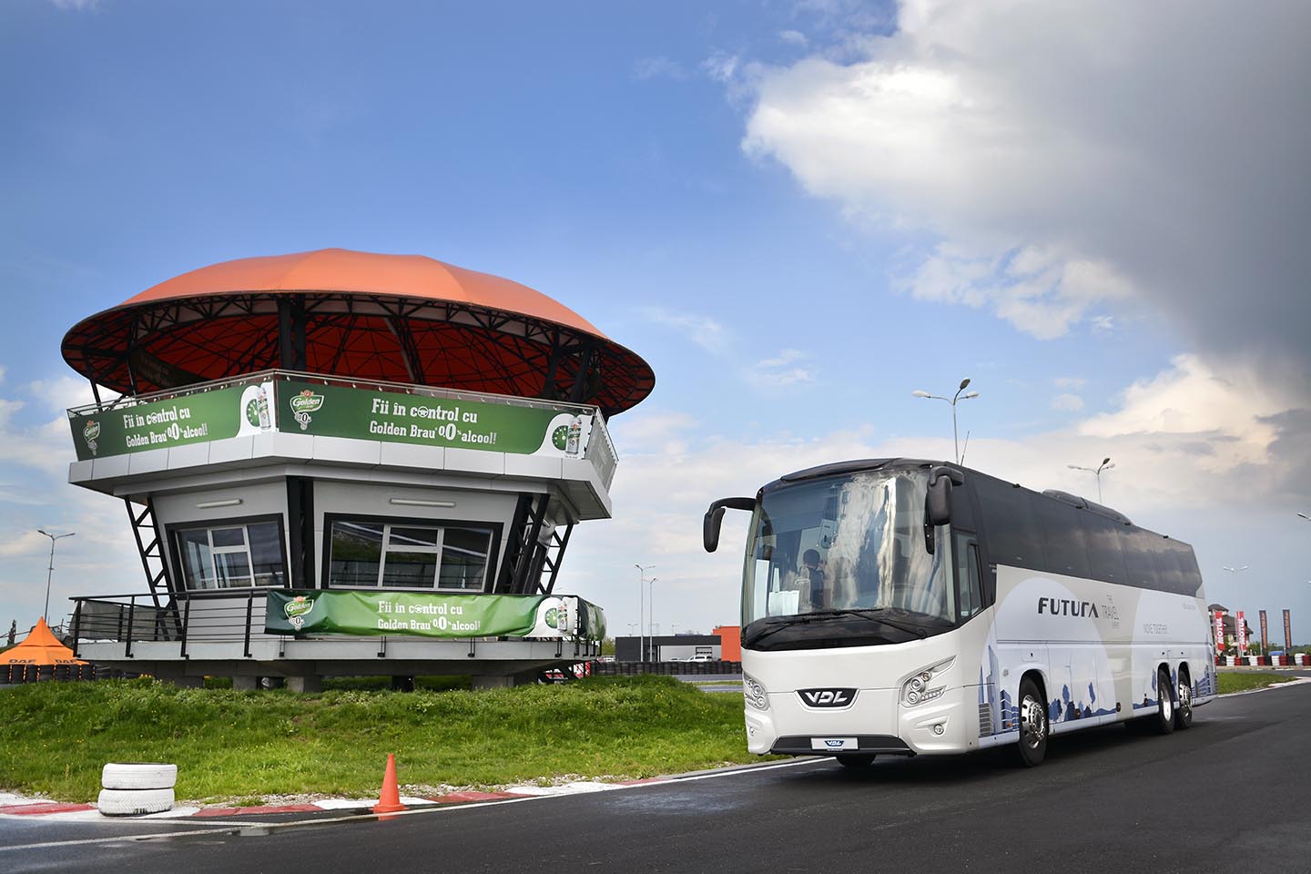 Dacos își reînnoiește flota cu 14 autocare VDL Futura FHD2-129