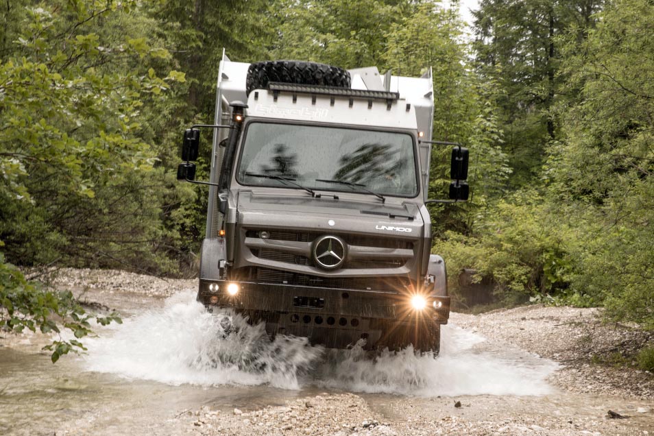 Mercedes-Benz Unimog este Off-Road Vehicle of the Year 2017