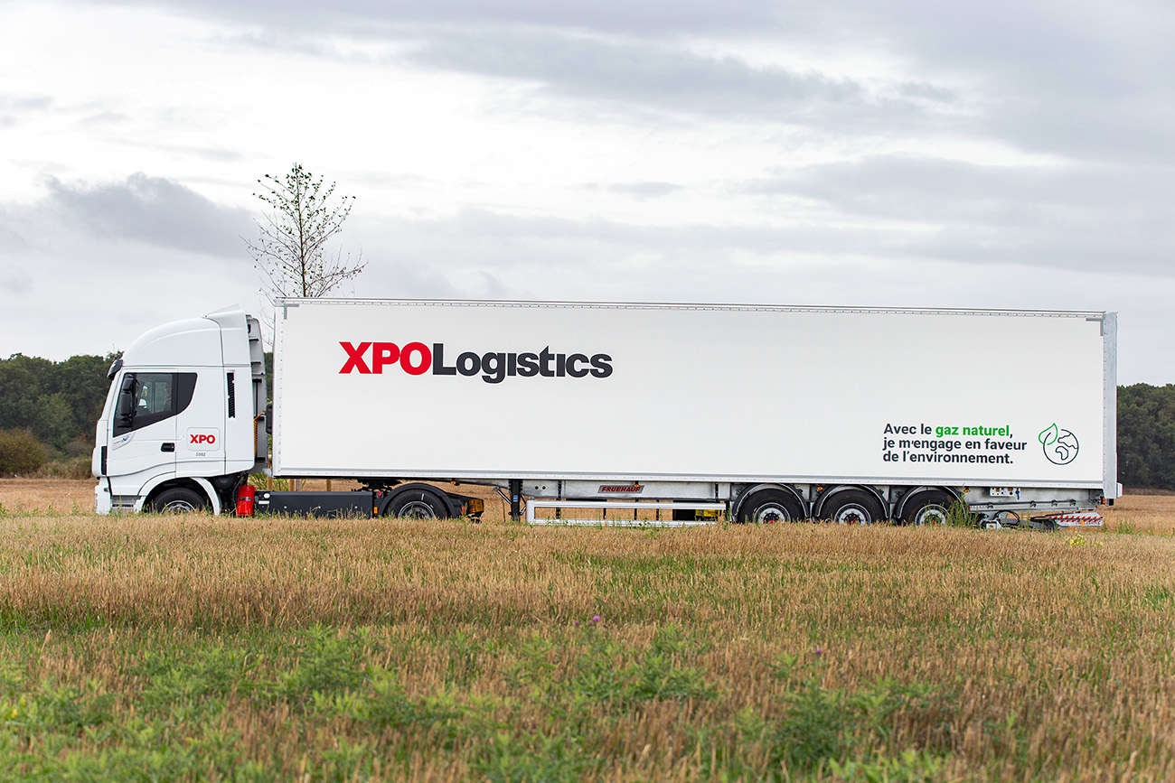 XPO Logistics și-a extins flota cu 100 de IVECO Stralis cu LNG