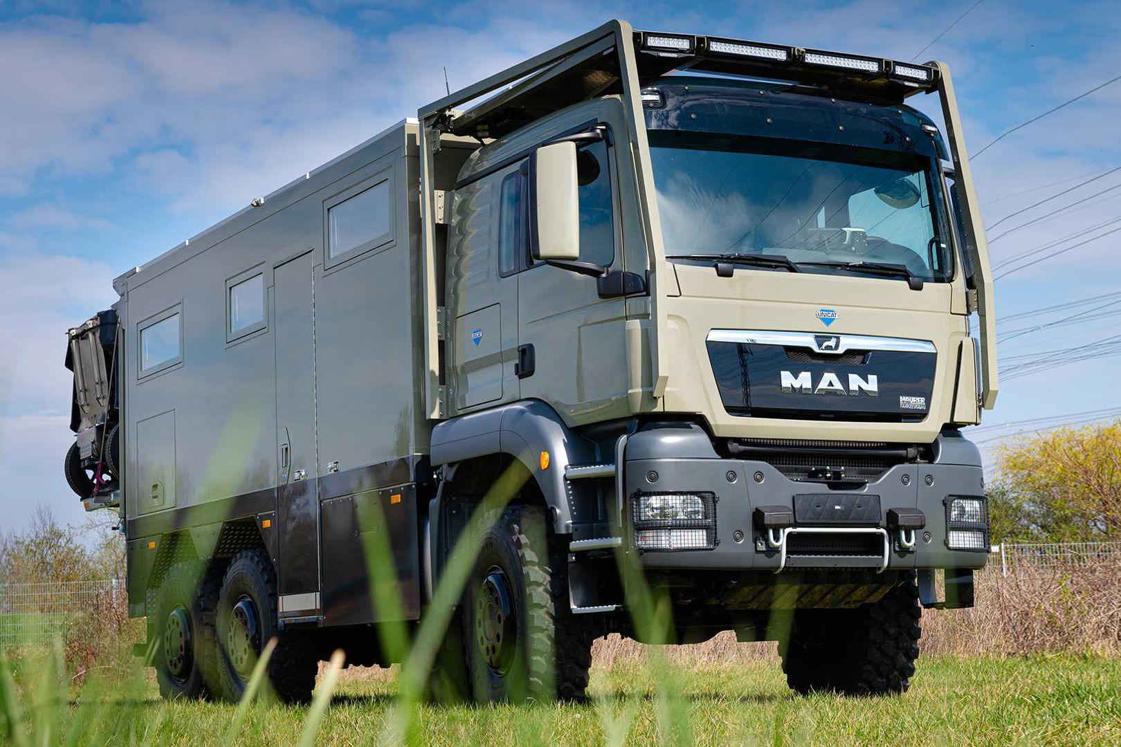 UNICAT Individual MD56c, un motorhome 6x6 de peste un milion de euro