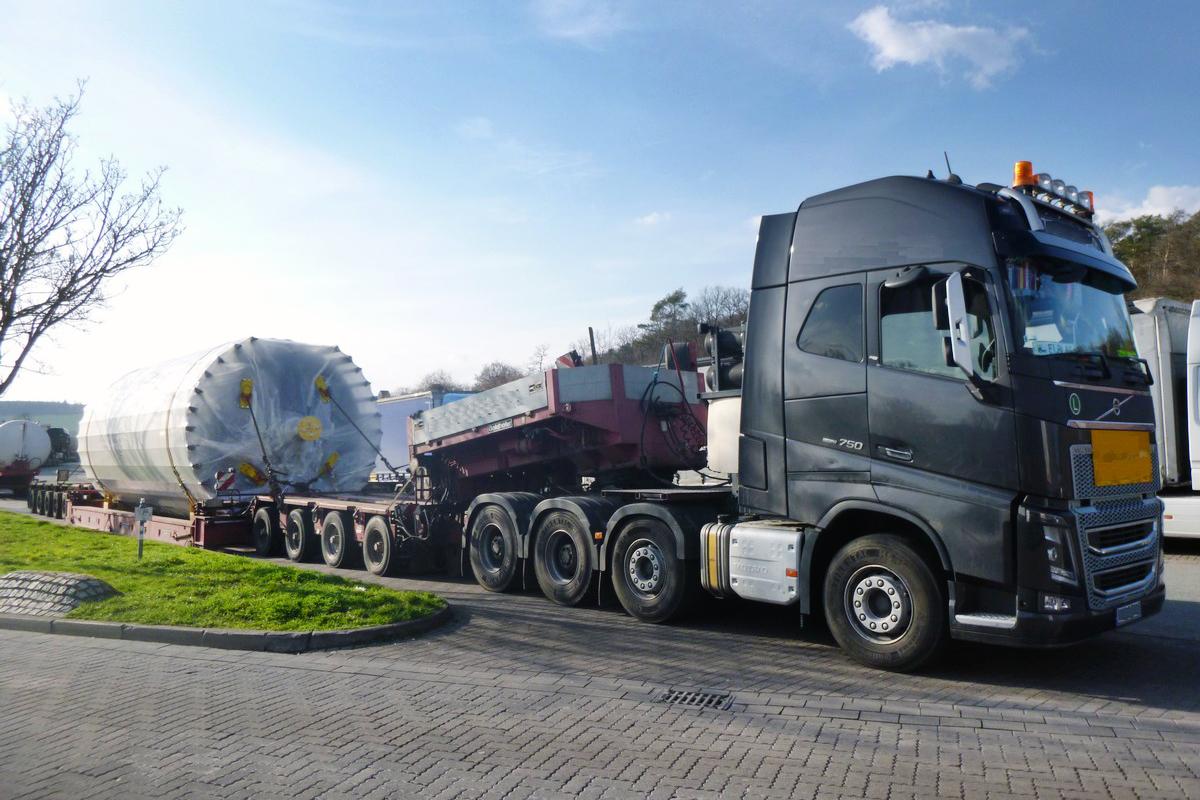 Germania: Transport agabaritic oprit pentru că nu avea toate ...