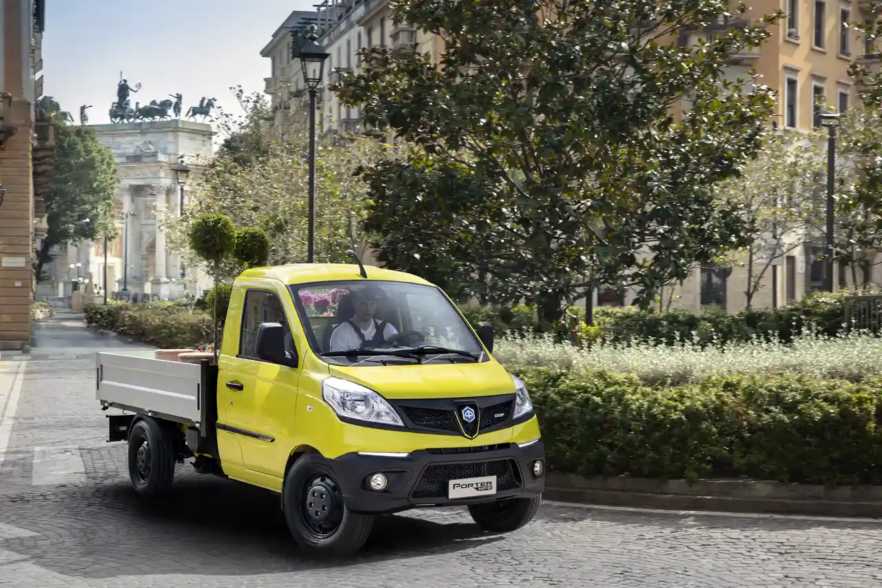 Piaggio Porter NPE, primul camion urban electric